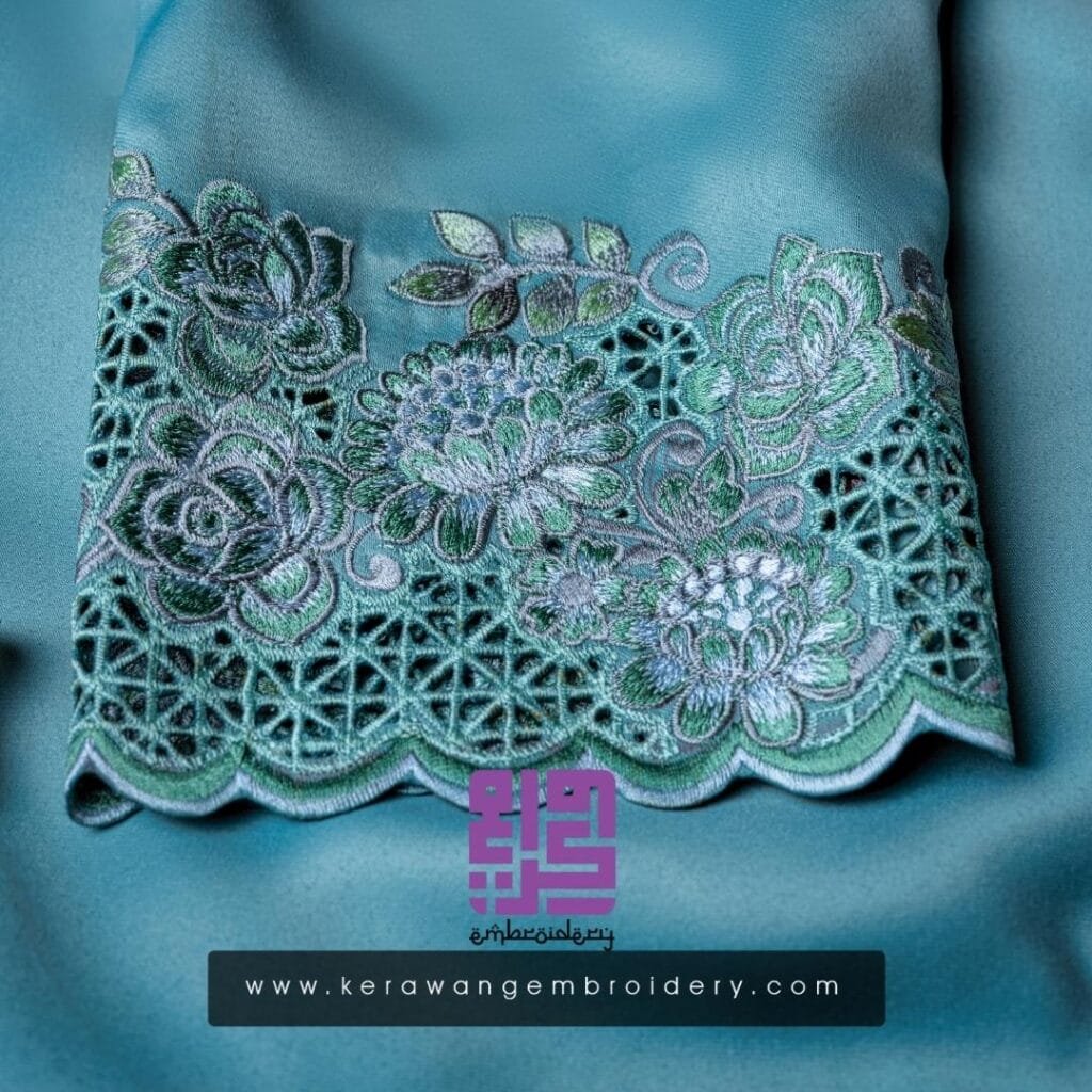 Baju Kurung Kedah Sulam Goyang Corak Bunga Carnation dan Ros Dengan ...